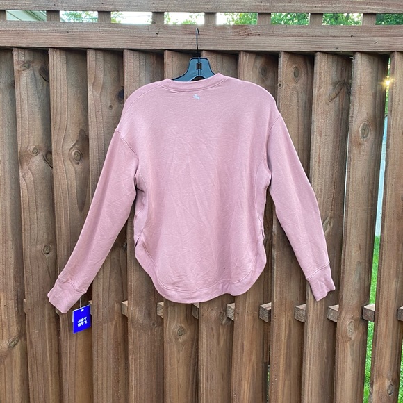 JoyLab | Sweaters | Cozy Curved Hem Sweatshirt With Thumb Holes | Poshmark